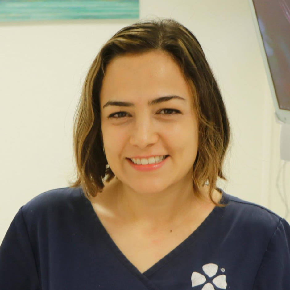 Maryam Sabernezhad - Colosseum Tannlege